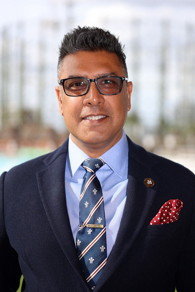 Bob Qureshi - Research World