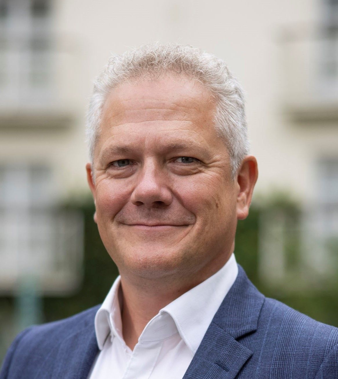 Richard Colwell - Research World